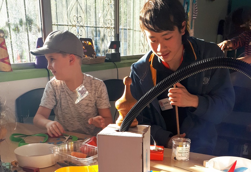 The life of an education volunteer at Reverse Garbage – Reverse Garbage