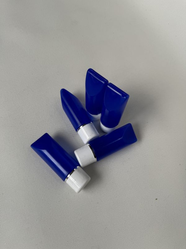 Blue Tubes – Reverse Garbage