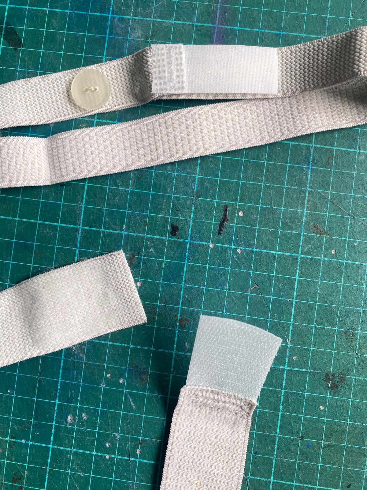 Elastic Straps with Velcro – Reverse Garbage